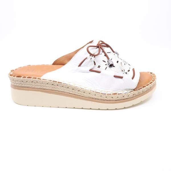 Mago Kiera White – In Port Shoes